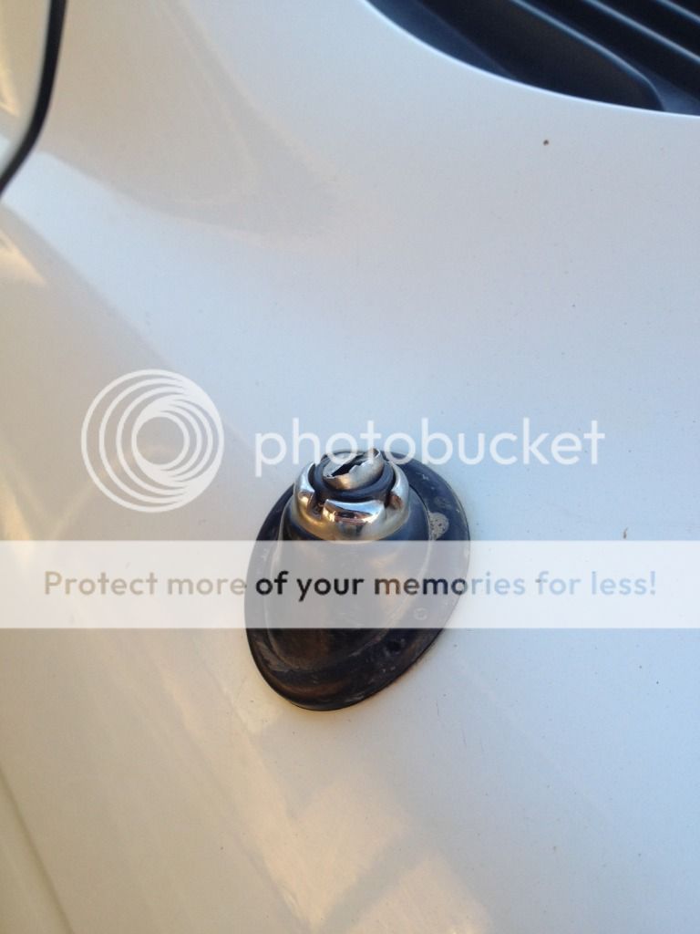 NewHilux.net • View topic - Replacement AM/FM Aerial options