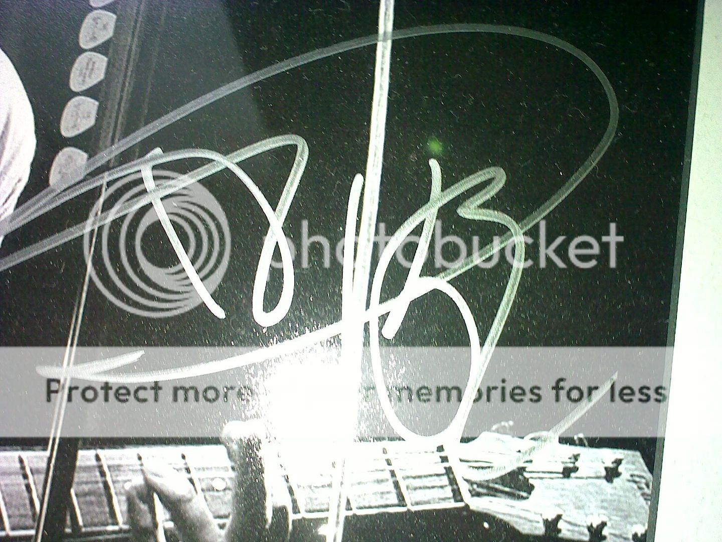 Tom Delonge Autograph? : r/Blink182
